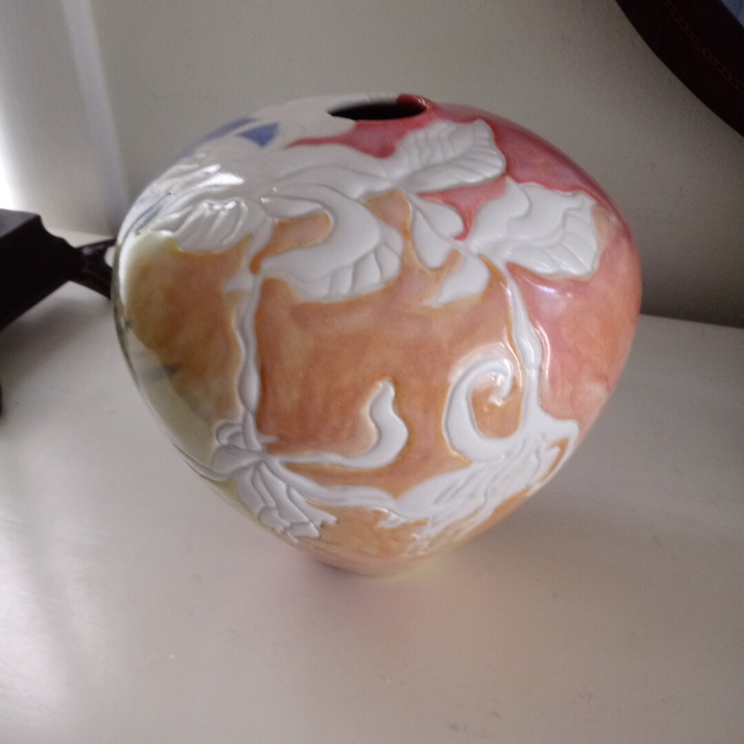 Vintage Wandering Lilly Vase by Jerry Fenter - Etsy