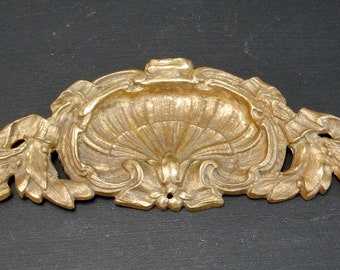 French Shell Plaque - Etsy