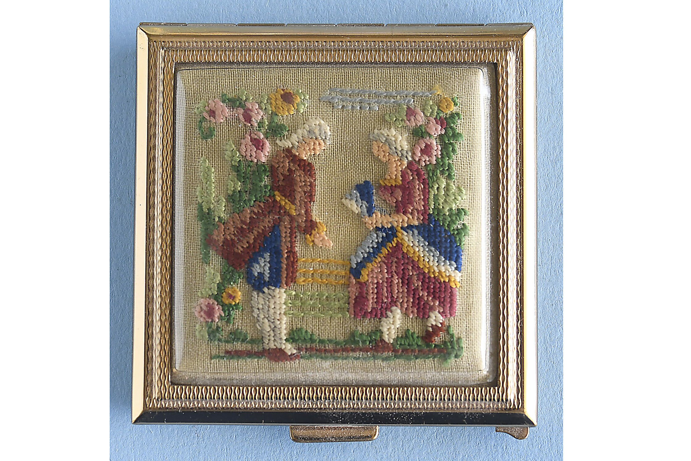 Rare FIGURAL PETIT POINT Kigu Powder Compact, Vintage Karette Kigu ...