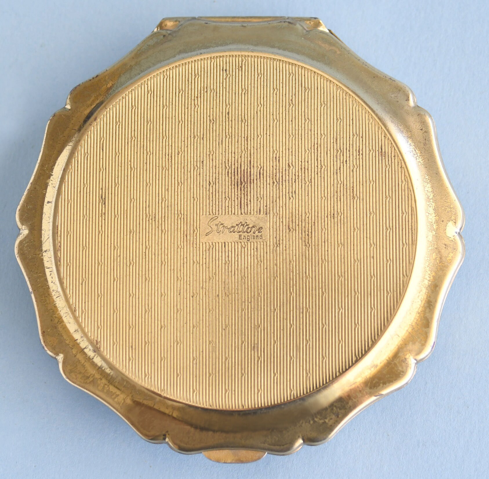 Vintage STRATTON IMARI Style Powder Compact With FLOWERS, 1970's ...