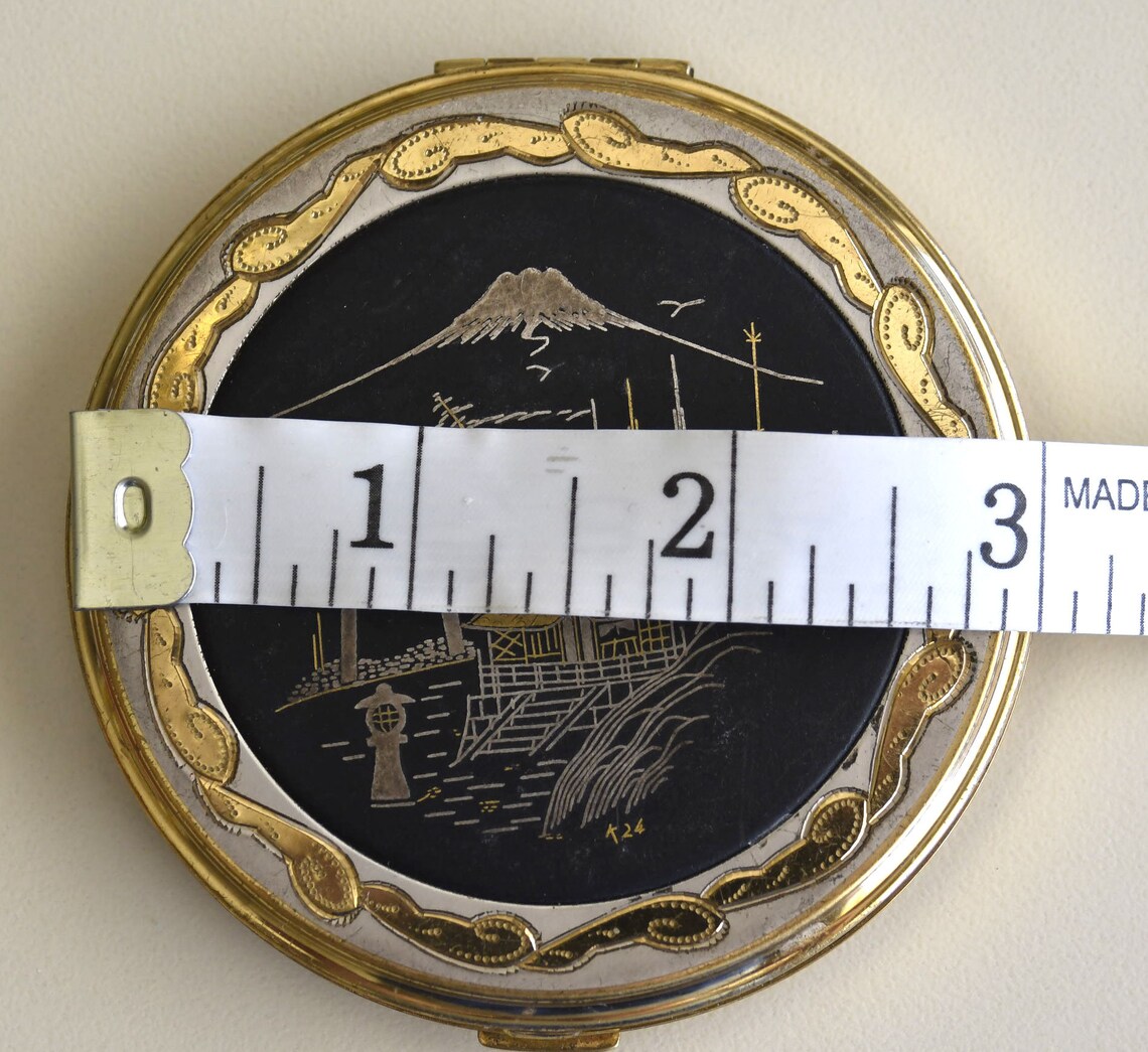 Large DAMASCENE Powder Compact, Japanese Motive, Mt. Fuji on Compact ...