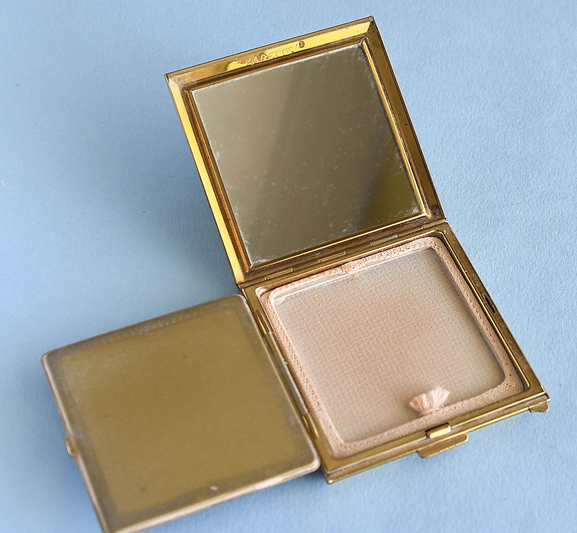 Rare FIGURAL PETIT POINT Kigu Powder Compact, Vintage Karette Kigu ...