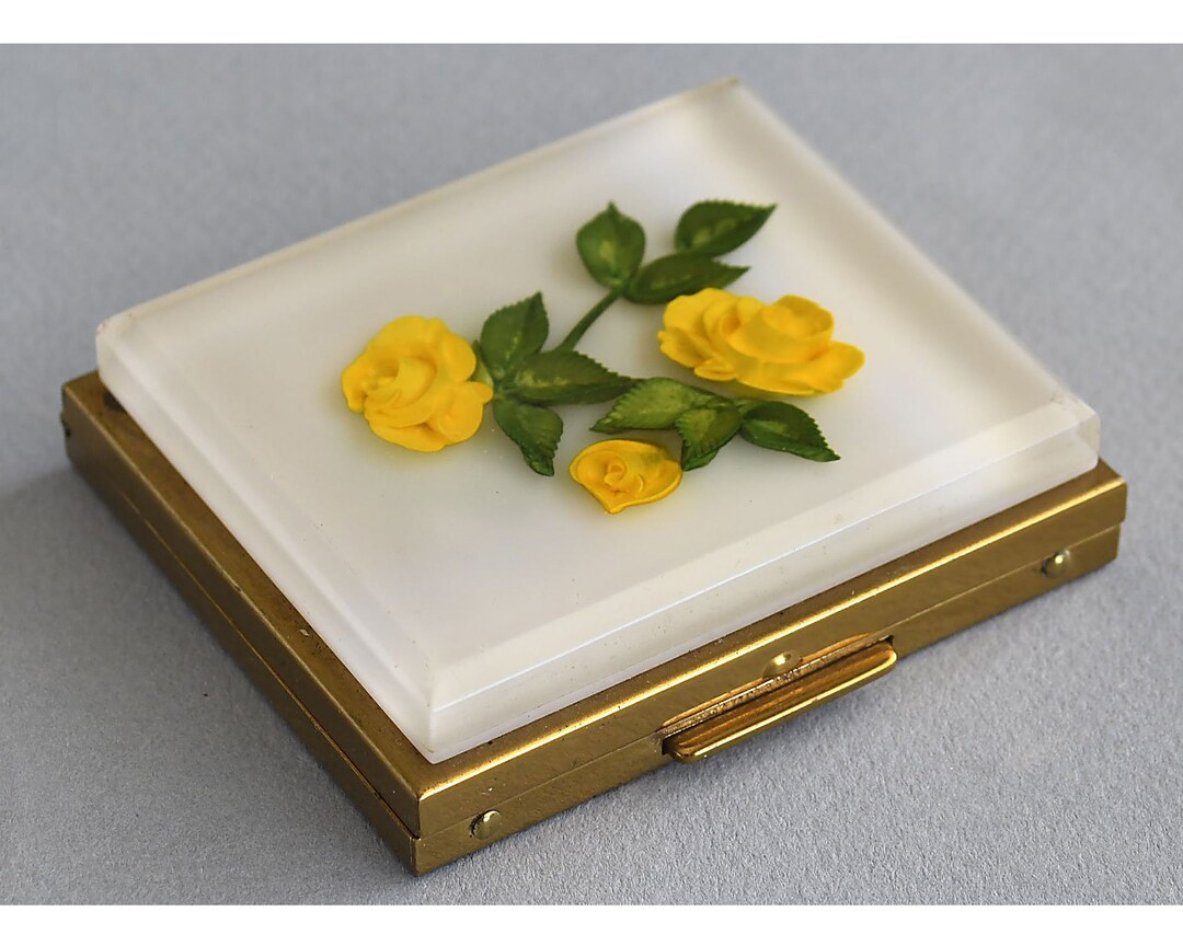 Vintage 1950's Lucite Powder Compact, Carved Yellow Roses - Etsy