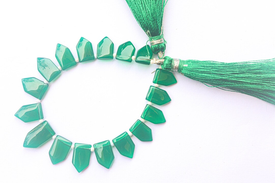 Green Onyx Fancy Pentagon Shape Beads, 7x11mm to 8x15mm, 17 Pieces, 6 ...