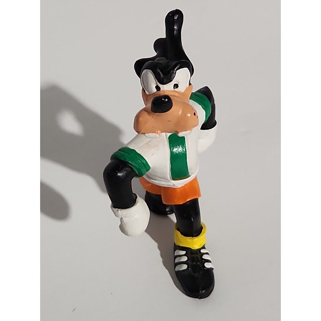 Vintage 1982 Bully Goofy Playing Soccer Running PVC green - Etsy