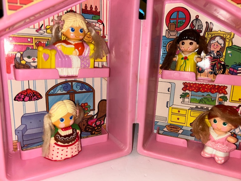 Vintage 1970's Knickerbocker Dolly Pops Playhouse, Outfits, & Dolls Lot ...