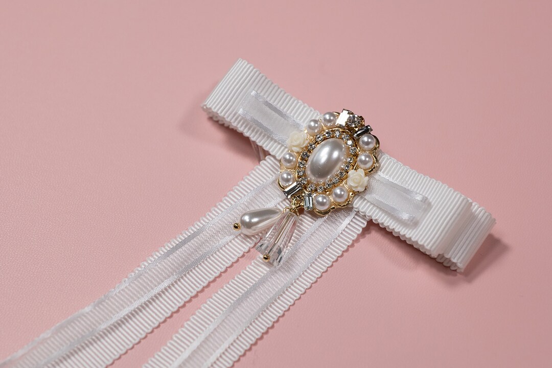White Long Ribbon Brooch, Bow Brooch, Bow Tie for Woman, Necktie for ...