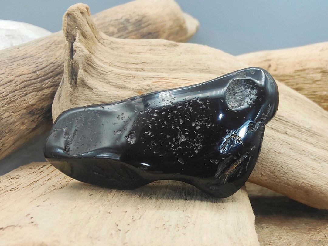 Whitby Jet - Natural Whitby Jet - Rough Whitby Jet - Jet Stone - Jet Palm Stone - Jet Fossil ...
