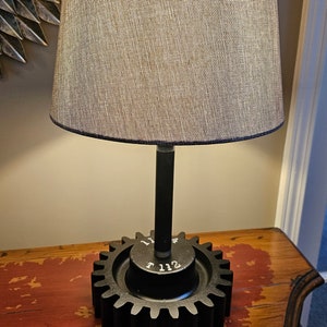 Vintage Gear Lamp, One of a Kind; Industrial, Steampunk Look. - Etsy