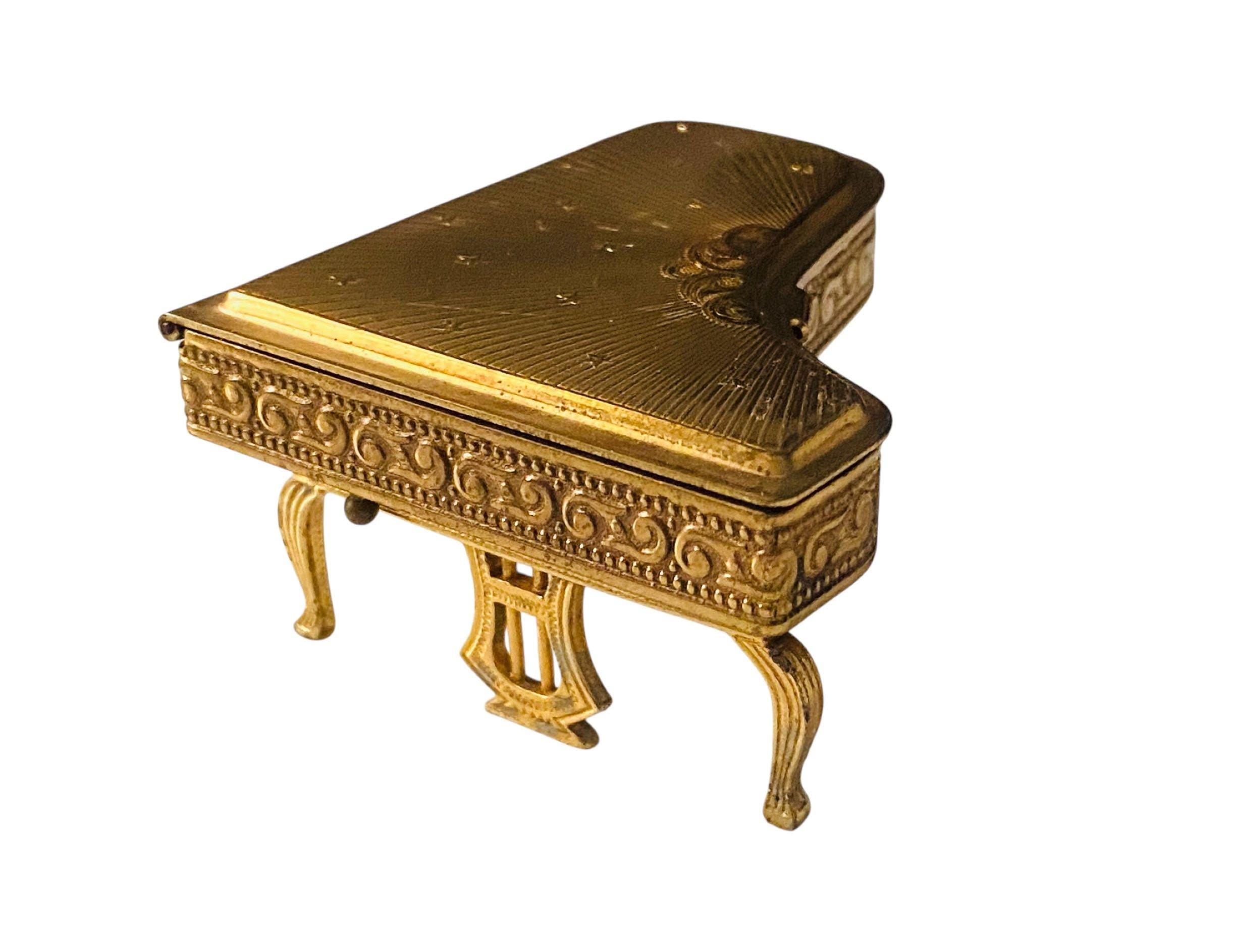 Pygmalion Sonata Grand Piano Form Musical Novelty Powder Compact Circa ...