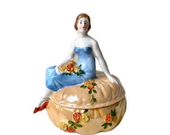 Art Deco Sitzendorf German Porcelain Lustre Glaze Colombine With Doll ...