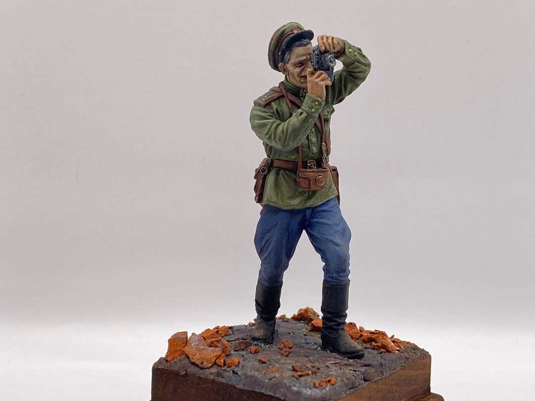 Miniature Figurines WW2 Soviet Military Photographer 54mm Hand - Etsy