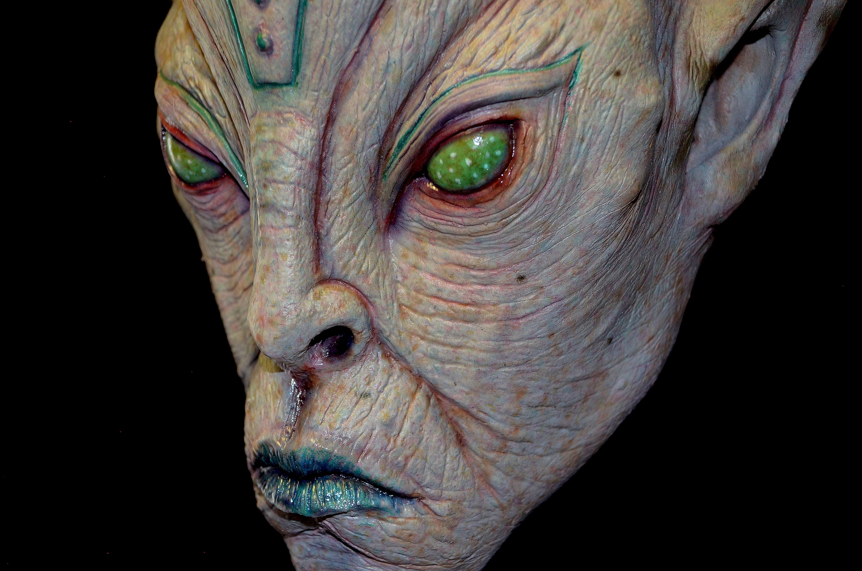 Orb Alien Gray Mask - Etsy