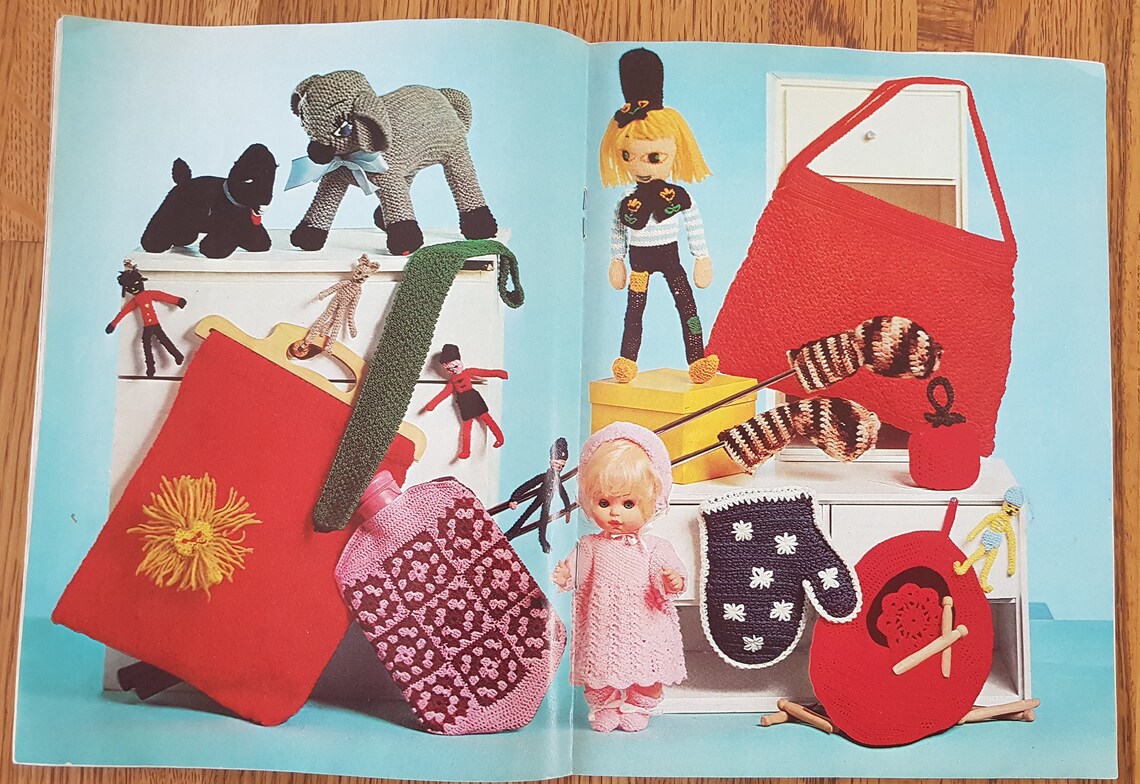 Paton's Beehive Bazaar Book No.178 50 Gifts to Knit and | Etsy