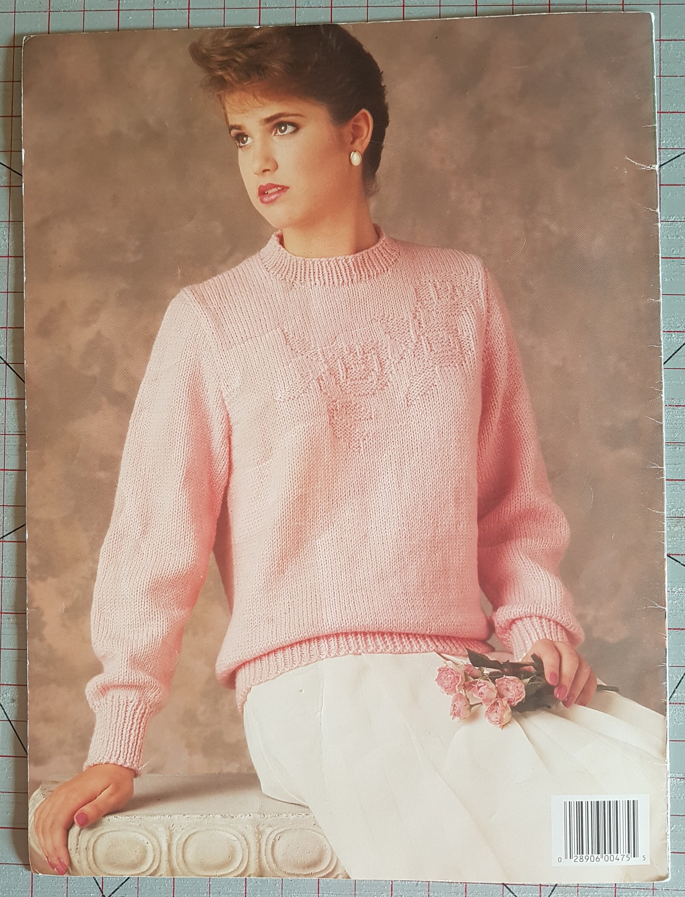 Diamonds & Roses Ladies and Mens Pullover Knitted Pattern Leisure Arts ...