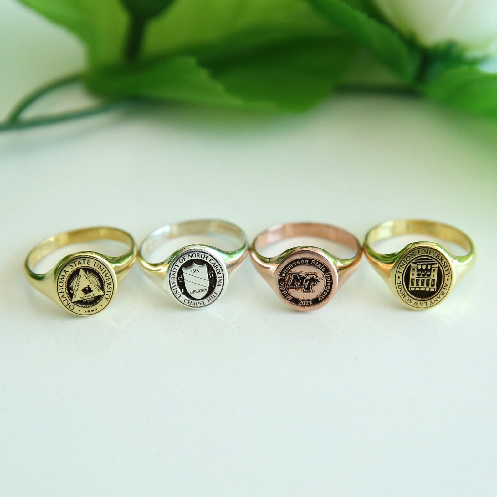 Oval Graduation Ring-tiny College Ring-class Rings-school - Etsy Canada
