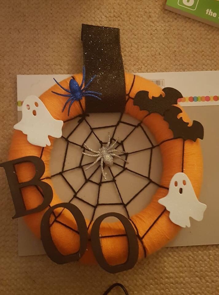 Corona de Halloween hecha a mano - Etsy España