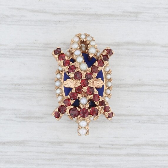 alpha chi rho badge - Gem