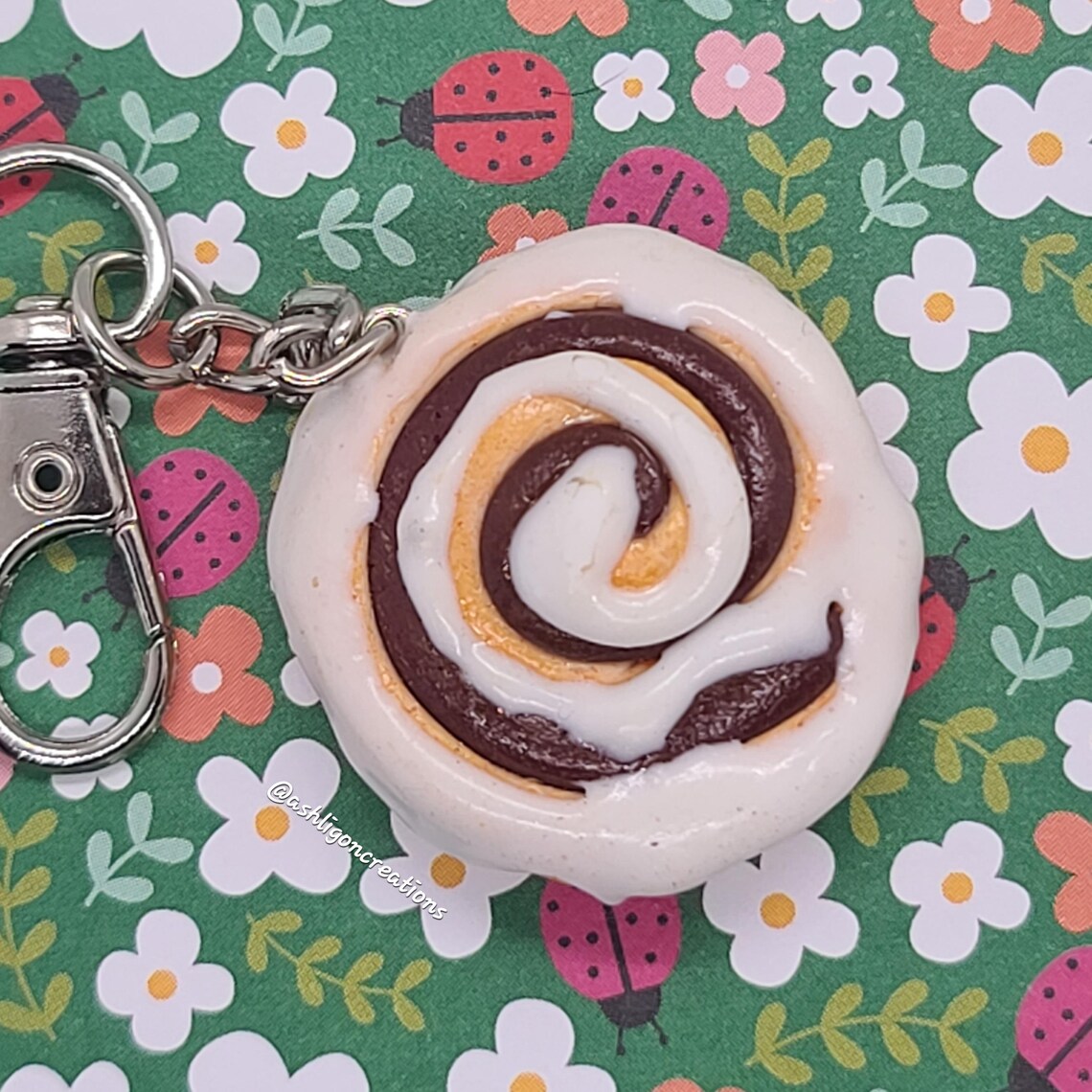 Cinnamon Roll Key Chain - Etsy
