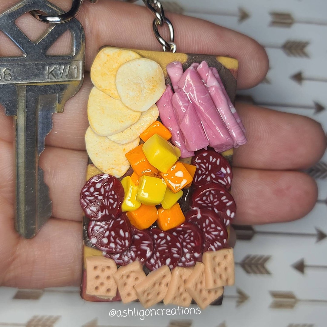 Charcuterie Board Key Chain - Etsy