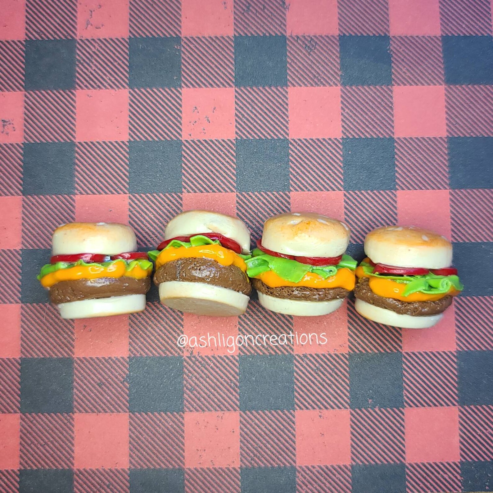 Miniature Cheeseburgers- Dollhouse Scale - Etsy