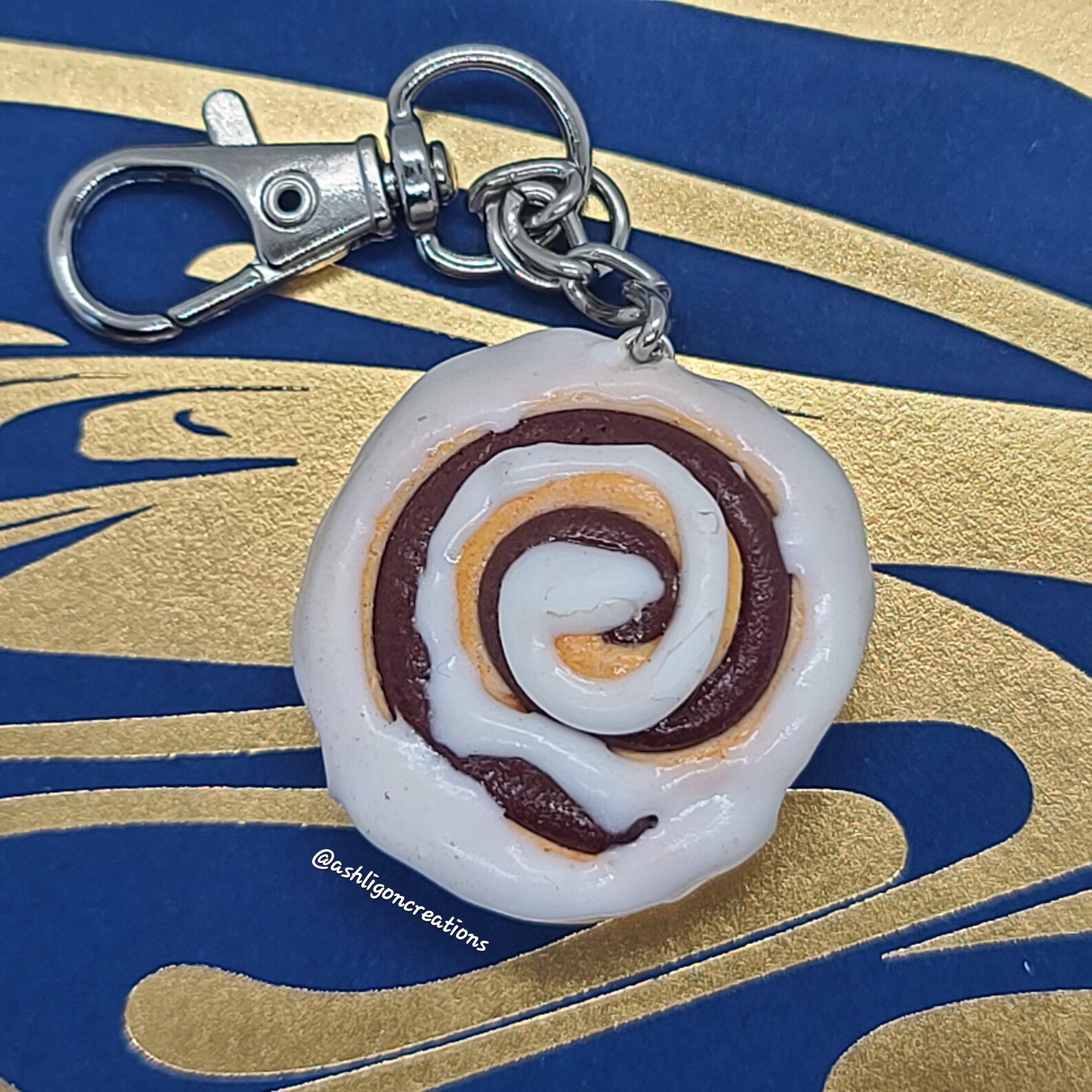 Cinnamon Roll Key Chain - Etsy