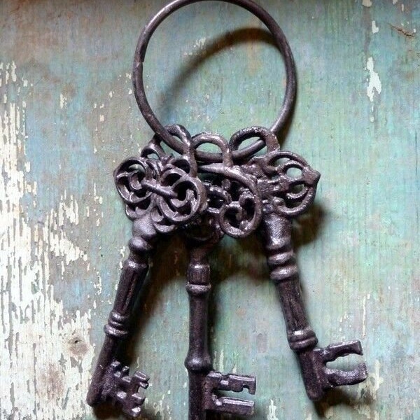 Iron Skeleton Key - Etsy