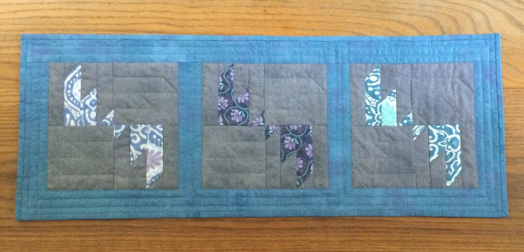 Contemporary Spiky Table Runner - Etsy