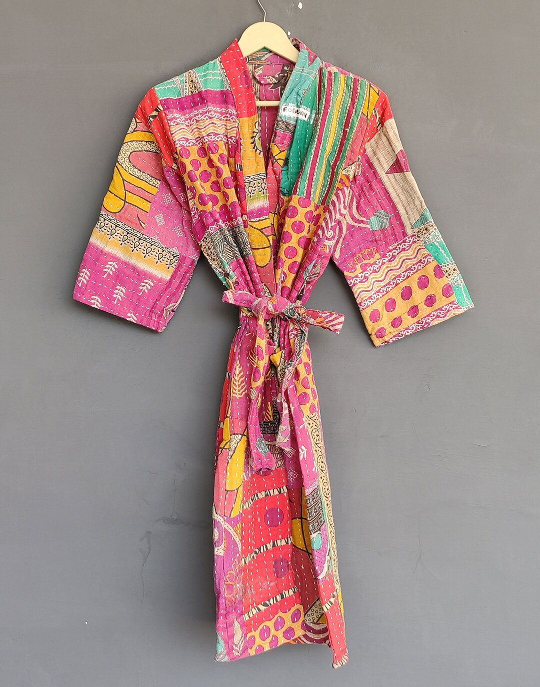 Handmade Cotton Assorted Cut Patchwork Printed Women Wear Winter Kantha ...