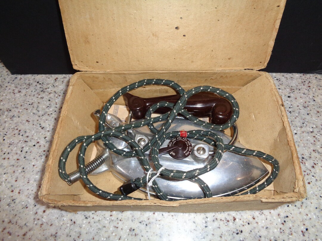 Vintage NOS GE Travel Iron - Etsy