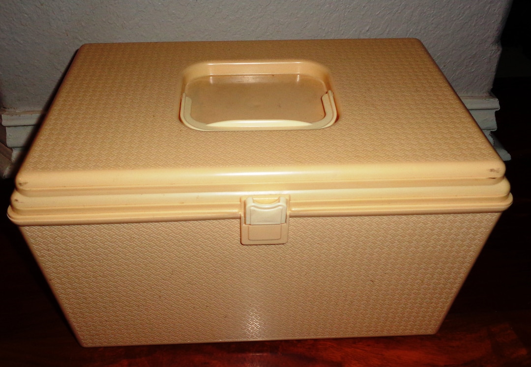 Vintage 70s Sewing Box - Etsy
