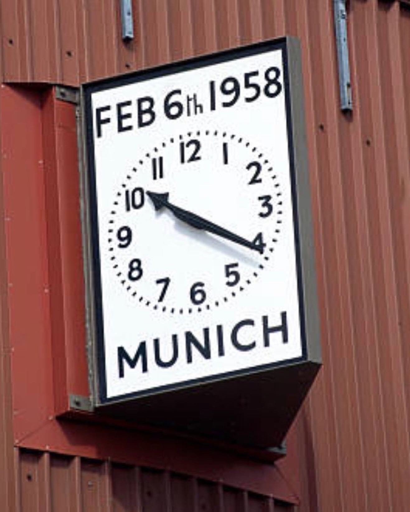 Old Trafford Stadium Clock - Etsy