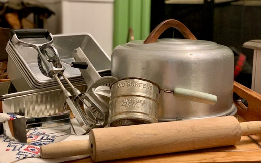 Your Choice of Vintage Mid-century Farmhouse Bakeware and Tools ...