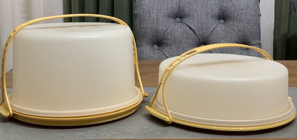 Vintage Pair Harvest Gold, Tupperware Cake Pie Server, Carriers W ...