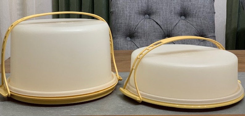 Vintage Pair Harvest Gold, Tupperware Cake Pie Server, Carriers W ...