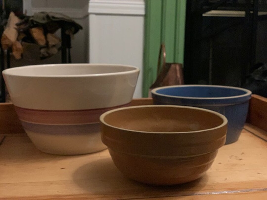 Vintage Stoneware Farmhouse Crocks/mixing Bowls Yelloware 7" Beehive ...