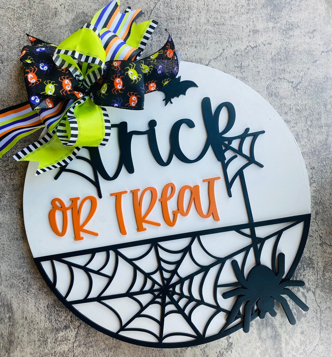 Halloween Door Sign, Spooky Door Hanger, Halloween Decorations, Trick ...