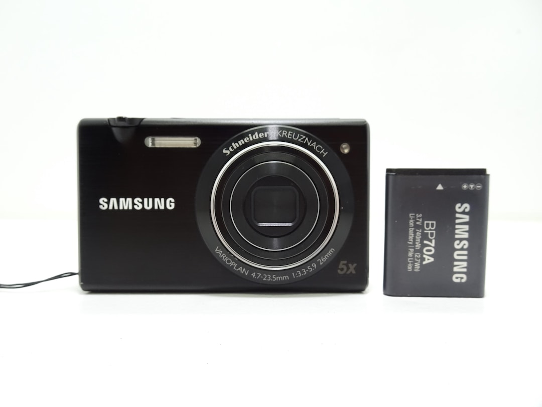 Samsung MV800 Digital Camera, Black, 16.1MP, 5X Zoom - Good Condition ...