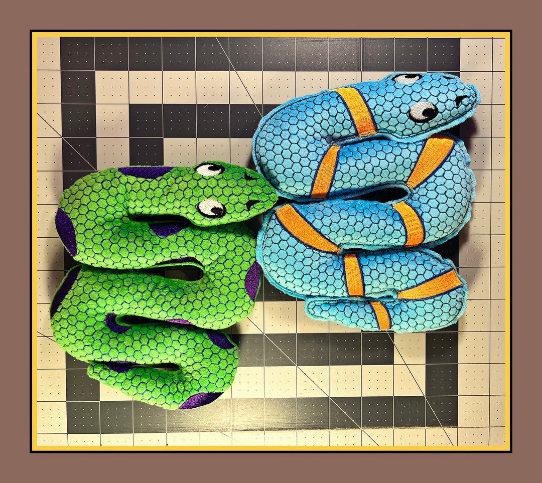 In the Hoop Embro Slither Snake 3 Design Sizes 6X9, 6.85X10, 7.85X12 ...
