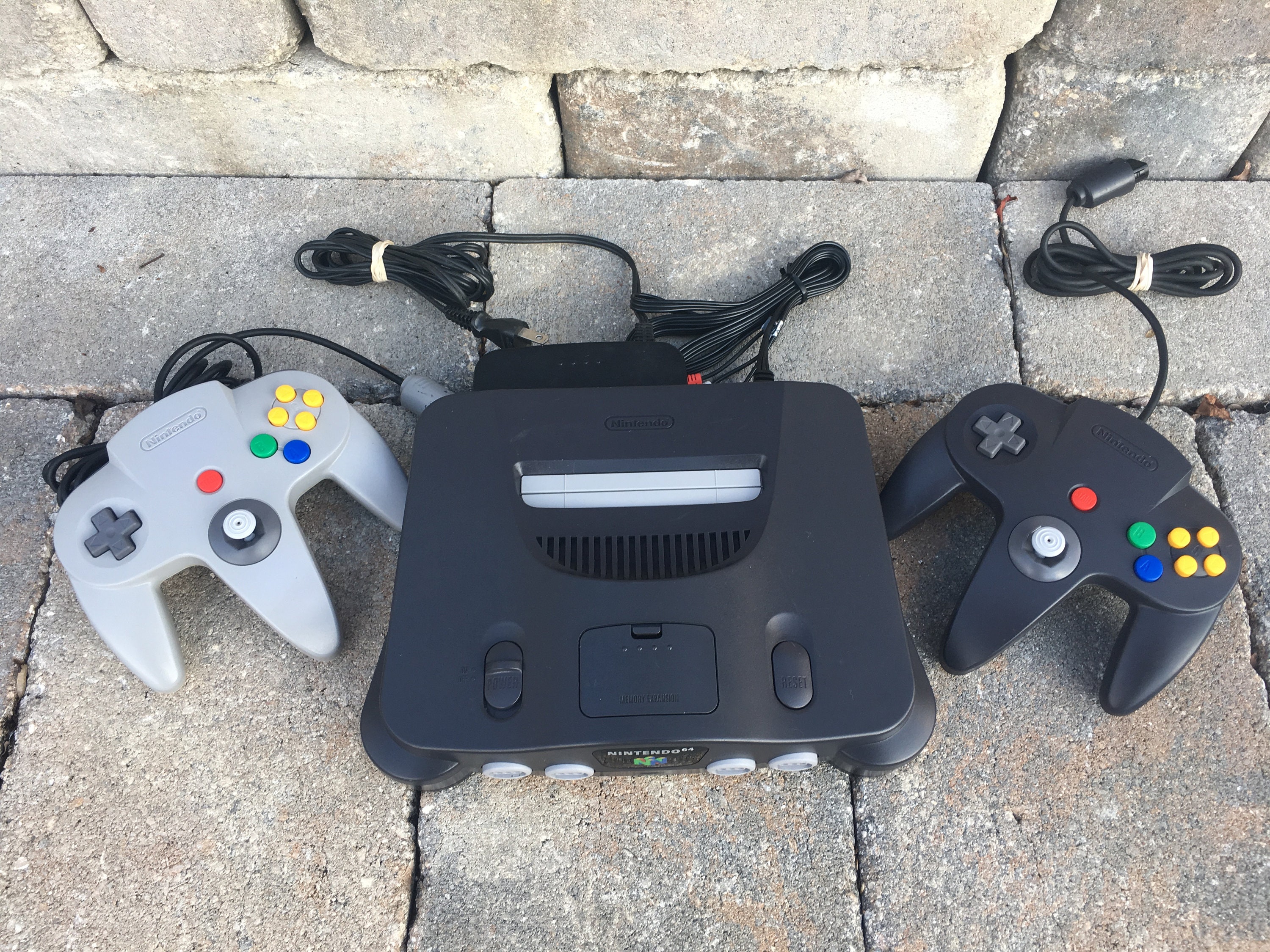 Nintendo 64 N64 Oem Console Complete With Controller And 8 Games