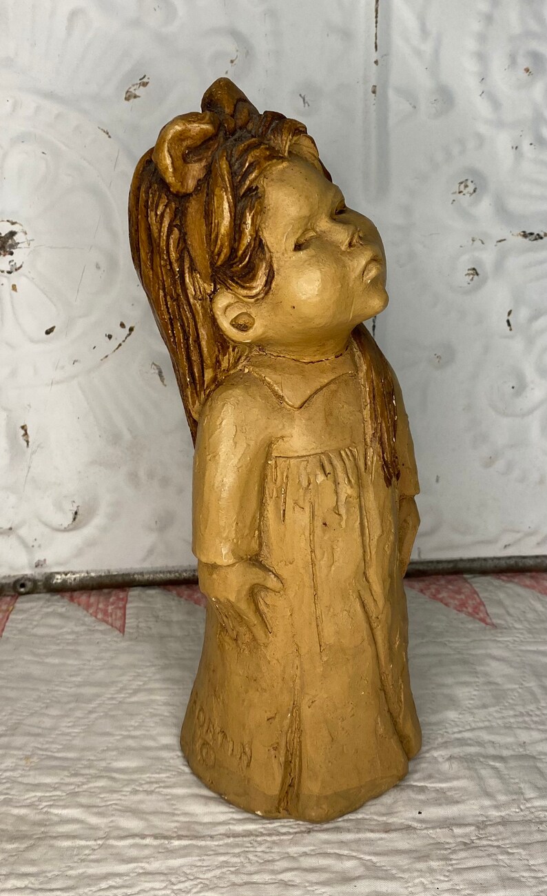 Vintage Lee Bortin Originals Gazing Girl With Bow Figurine Tan - Etsy