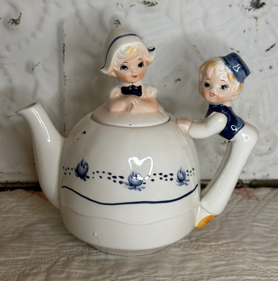 Vintage Enesco Small Figural Teapot Dutch Girl & Boy 5.5 Tall E-5822 - Etsy