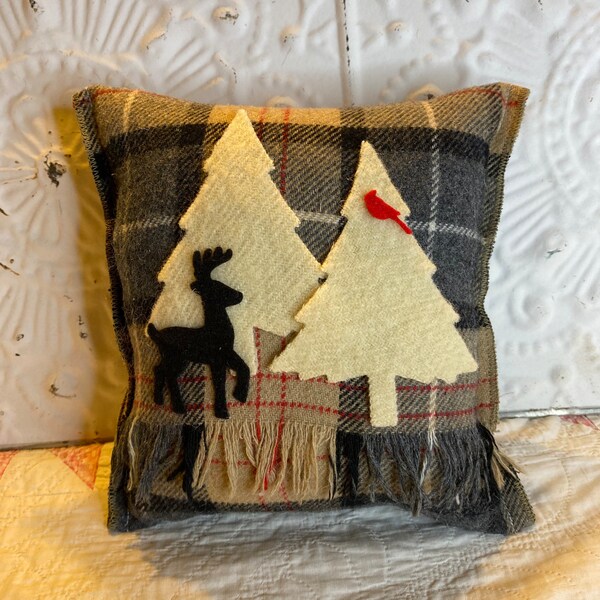 Wool Applique Christmas Pillow - Etsy