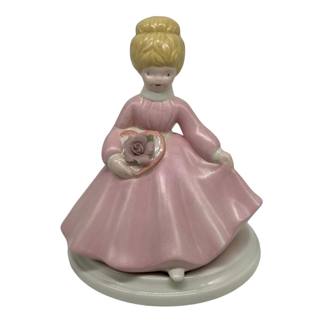 Vintage Hand Painted Music Box Ceramic Girl W/ Heart Shape Box ...