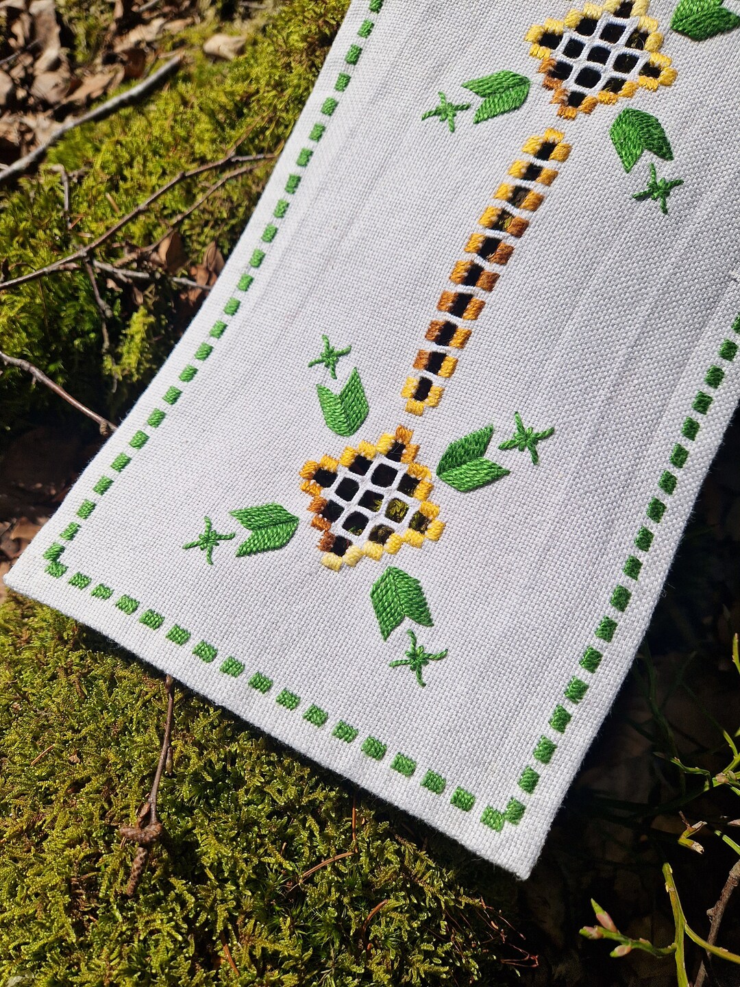 Vintage Norwegian Hardanger Table Runner | Grey Linen With Green Brown ...
