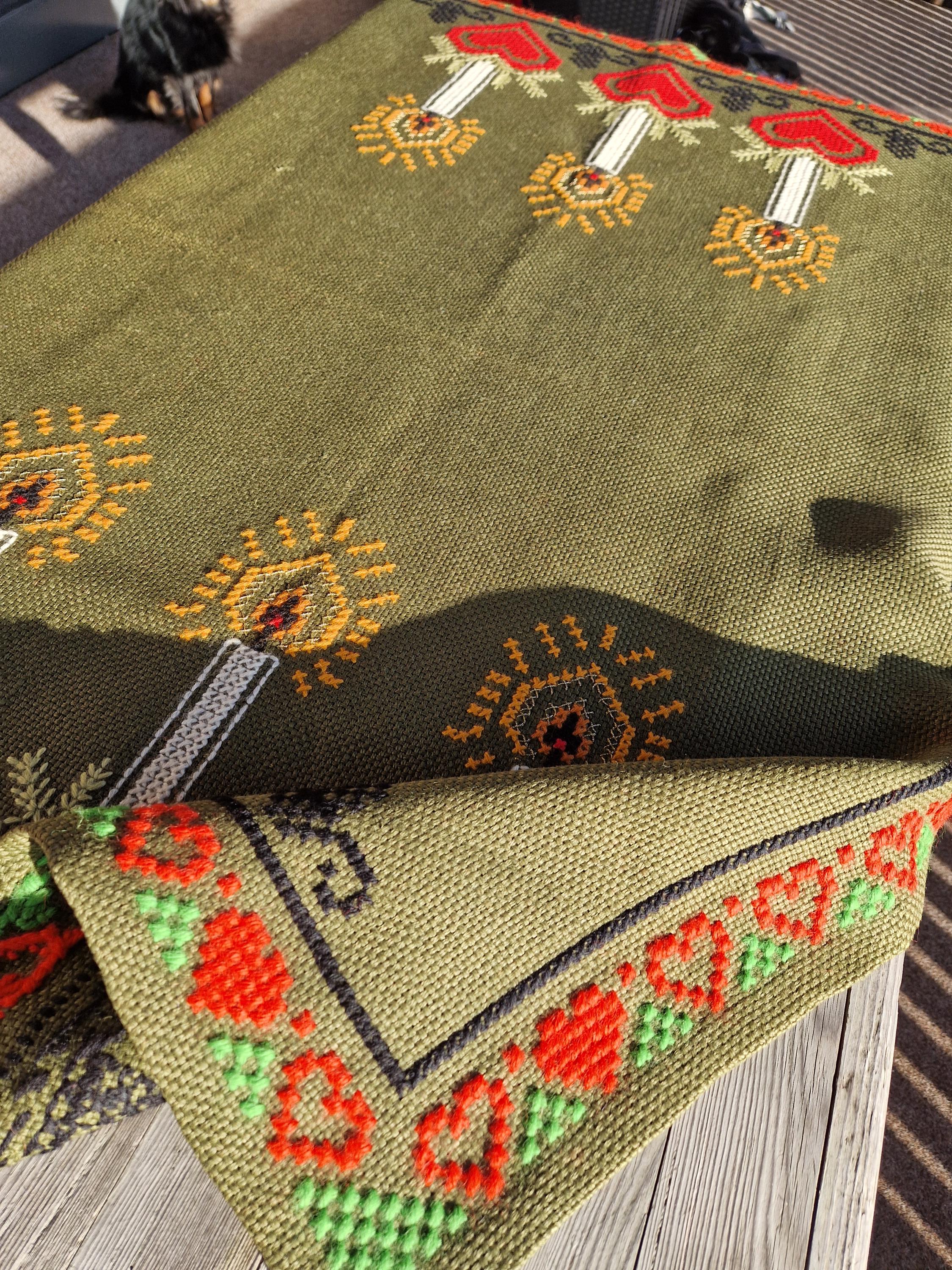 Vintage Hand-embroidered Norwegian Christmas Table Runner: Wool on ...