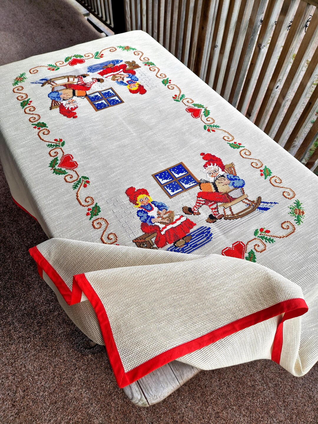 Vintage Christmas Tablecloth Embroidered Norwegian Tablecloth Nordic ...