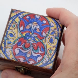 Small Square Box 7x7 Cm Detail of a Beautiful Illumination From an Old ...