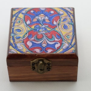 Small Square Box 7x7 Cm - Detail of a Beautiful Illumination From an ...