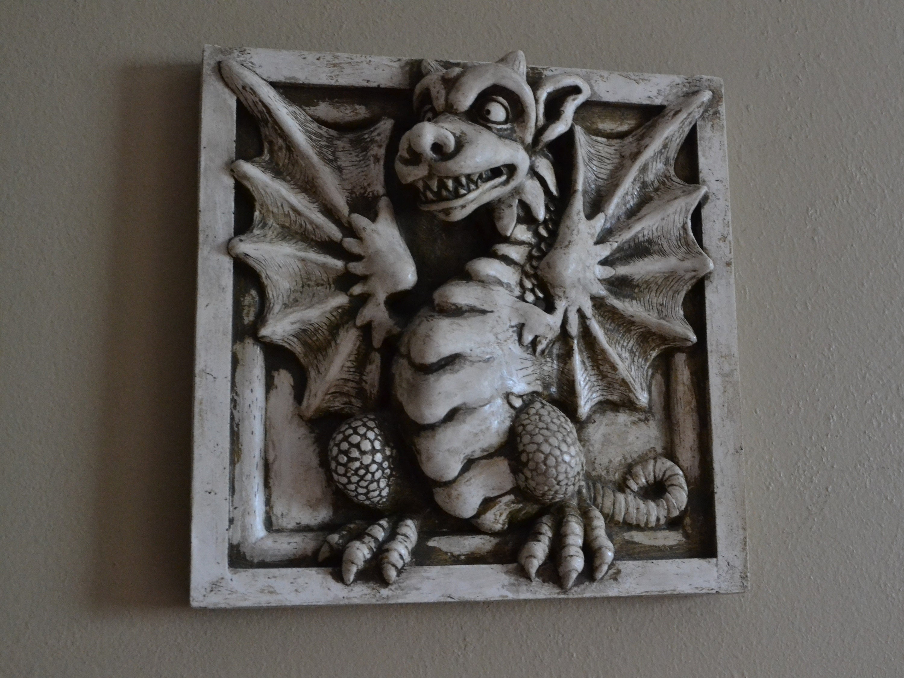 Omega - Low-relief Dragon Wall Decoration 15 Cm (5,9 Inch) - Etsy